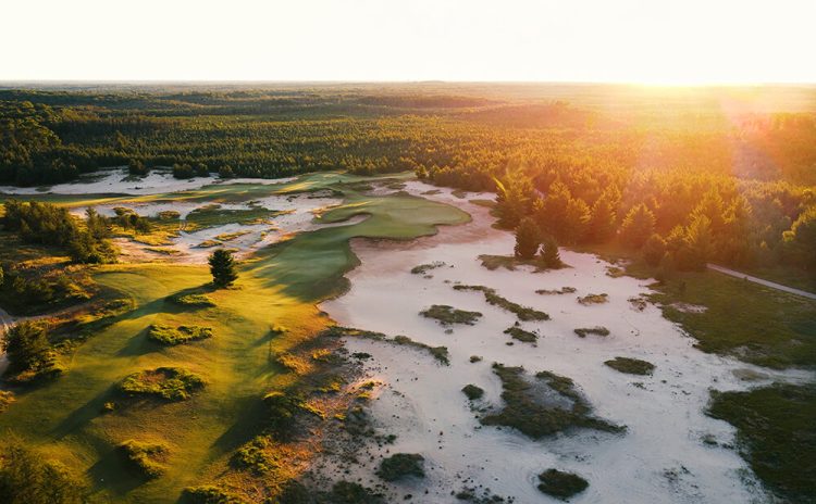 7 Golf Holes with Tremendous Amounts of Sand - LINKS Magazine