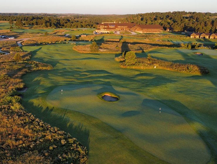 Travel - LINKS Magazine