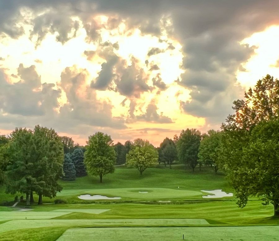 Donut Greens: 5 Holes with Bunkers on the Putting Surface - LINKS Magazine