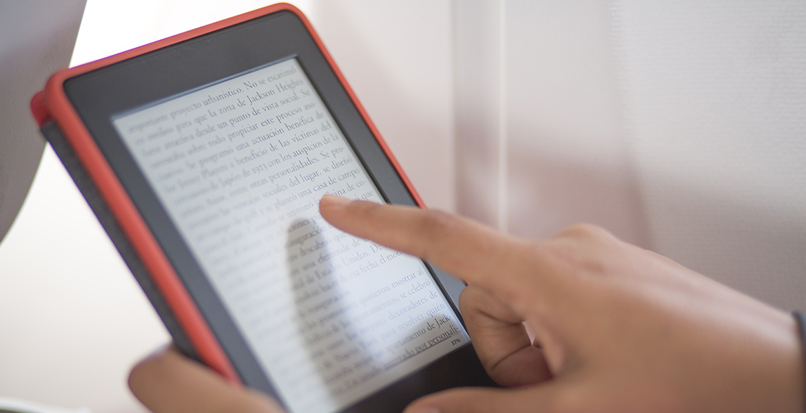 Do You Prefer Reading Hard Copy Books or Digital? - LINKS Magazine